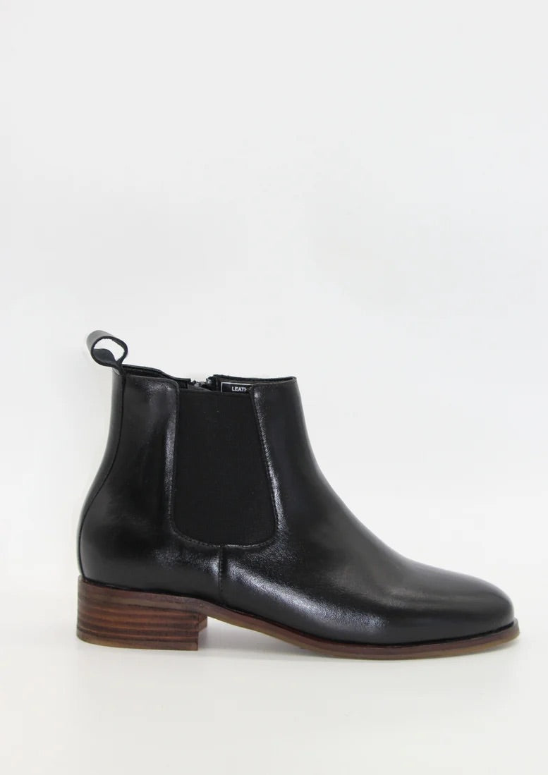 Swim Boot - Black – Molly May's Boutique